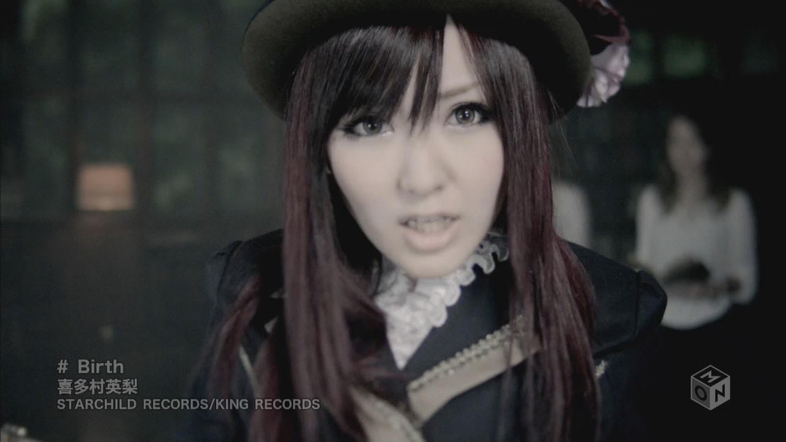 AKB48 And Family: August 2013